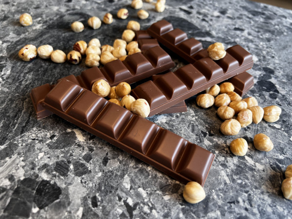 Pralines Holle chocoladefiguren en chocolade repen